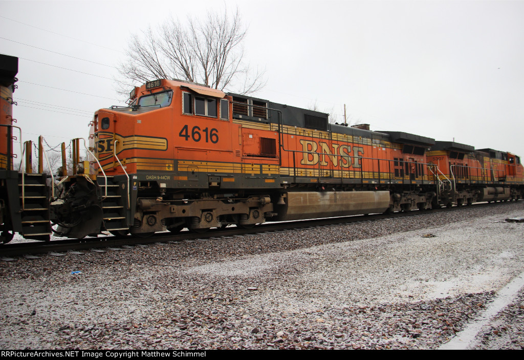 BNSF 4616